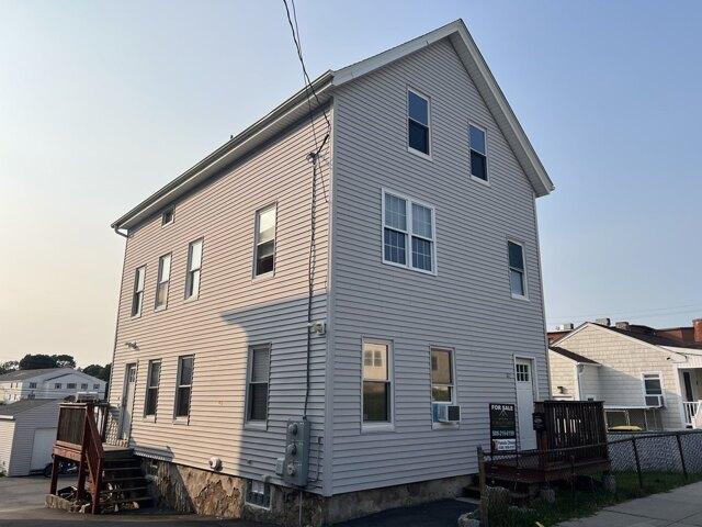 3 bedroom, Fall River MA 02720 104692551