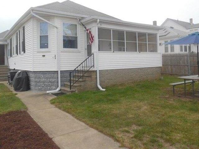 3 bedroom, Fall River MA 02721 104568481