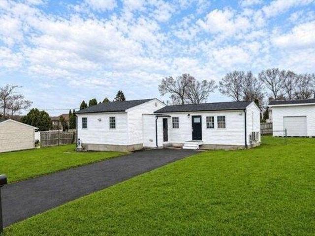 3 bedroom, Fall River MA 02721 104654914