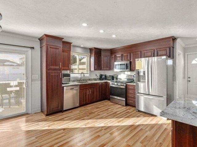 3 bedroom, Fall River MA 02721 LS102777462
