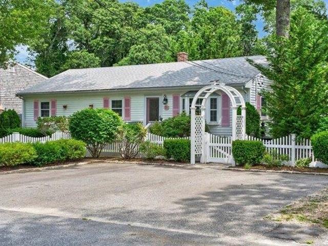 3 bedroom, Falmouth MA 02536 105081915