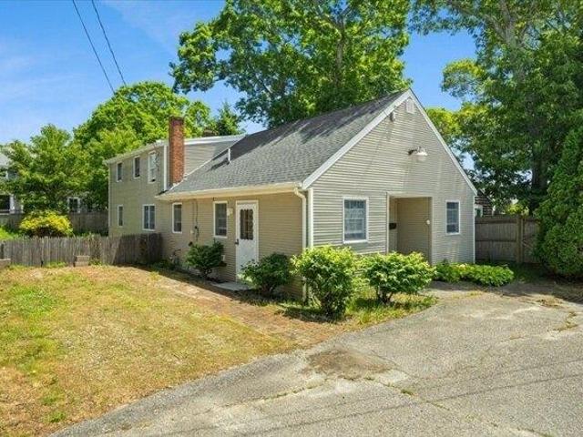 3 bedroom, Falmouth MA 02540 104653550