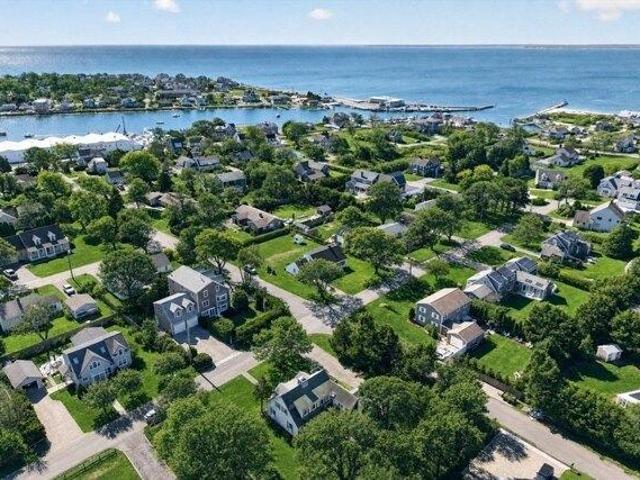 3 bedroom, Falmouth MA 02540 104849458