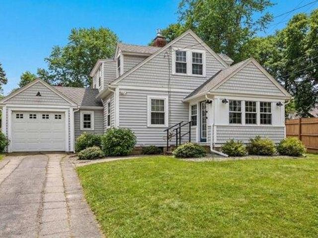 3 bedroom, Falmouth MA 02540 103099674