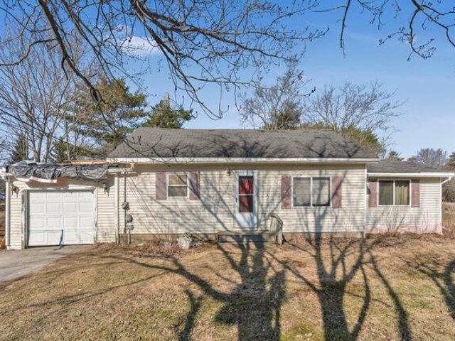 3 bedroom, Falmouth ME 04105 102709062