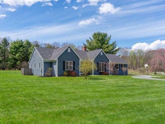 3 bedroom, Falmouth ME 04105 LS102724765