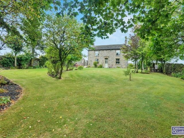 3 bedroom farm house for sale