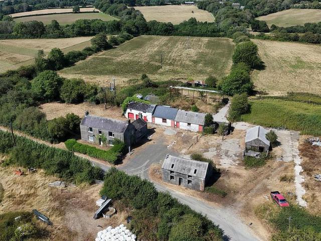 3 bedroom farm house for sale
