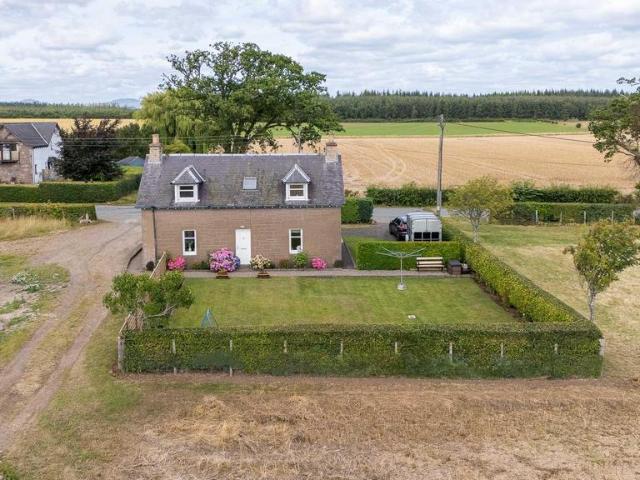 3 bedroom farm house for sale