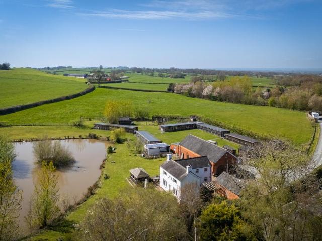 3 bedroom farm house for sale