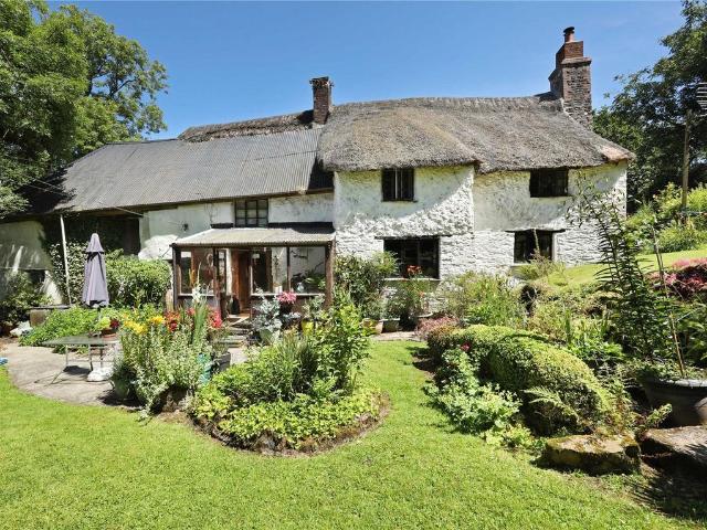 3 bedroom farm house for sale
