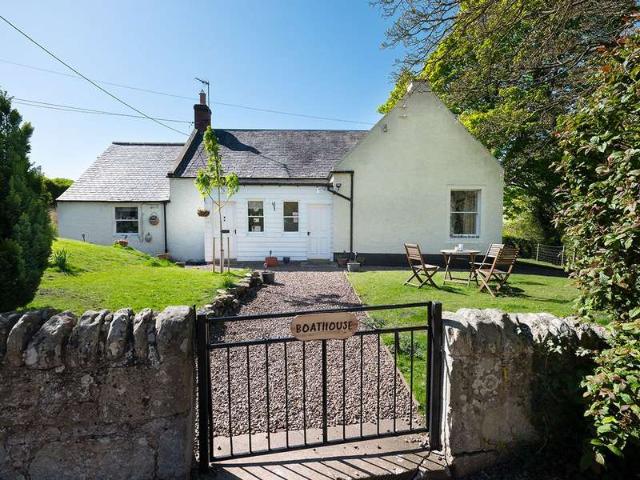 3 Bedroom Farm Land Commercial