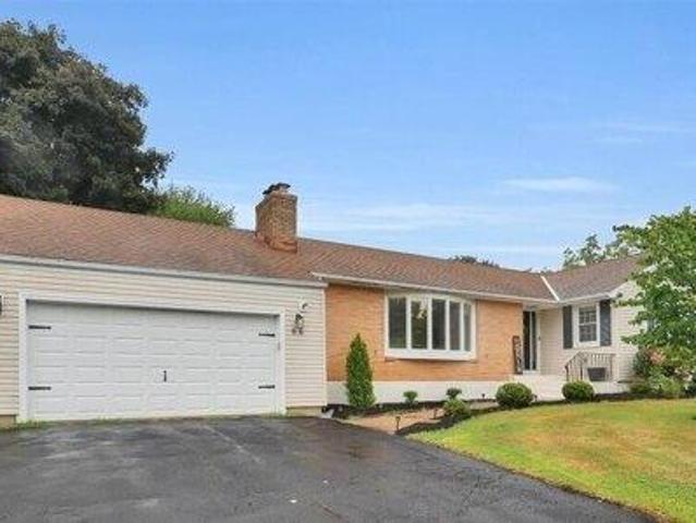 3 bedroom, Farmington CT 06032 104263508