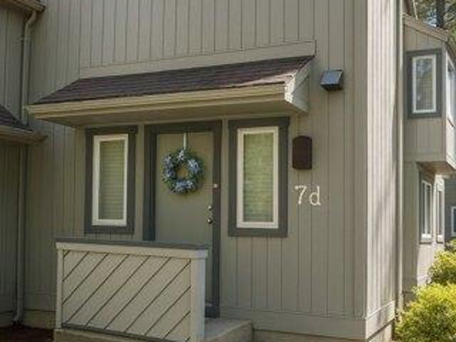 3 bedroom, Farmington CT 06032 LS102477576