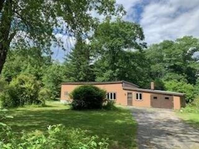 3 bedroom, Farmington ME 04938 104567073