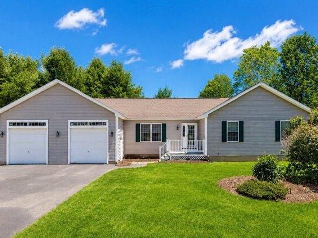 3 bedroom, Farmington ME 04938 105443287
