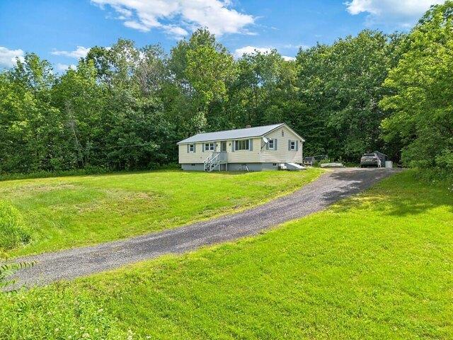 3 bedroom, Farmington ME 04938 105108756