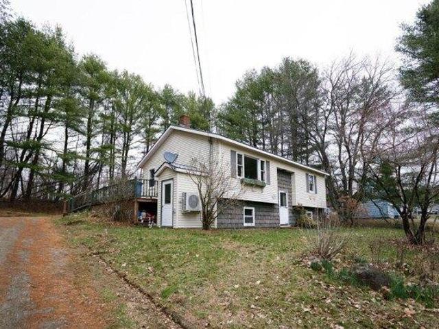3 bedroom, Farmington ME 04938 LS102157183