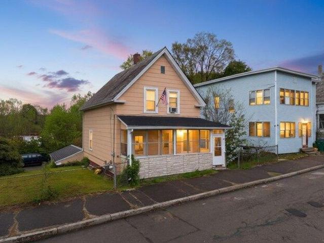 3 bedroom, Fitchburg MA 01420 LS102634076