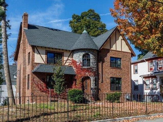 3 bedroom, Fitchburg MA 01420 LS102960849