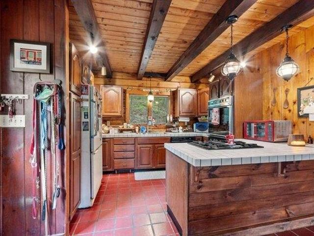 3 bedroom, Fitchburg MA 01420 LS103033468