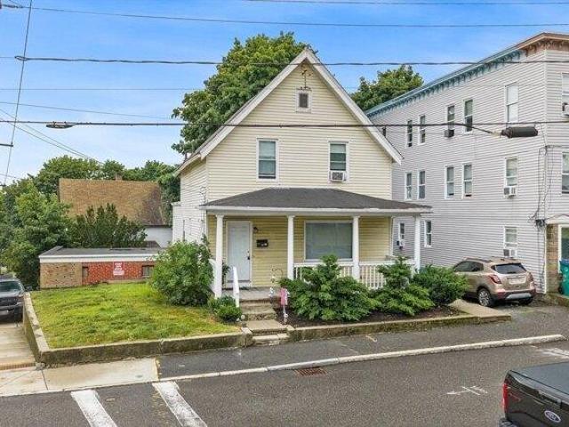 3 bedroom, Fitchburg MA 01420 104790234