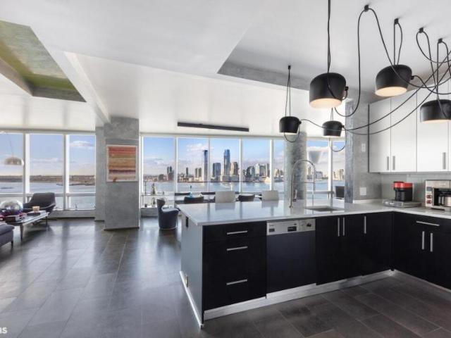 3 bedroom, Financial District NY LS98817919