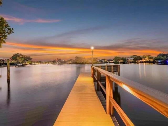 3 bedroom, FL FL 102519277