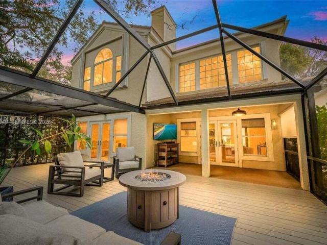 3 bedroom, FL FL 102588034