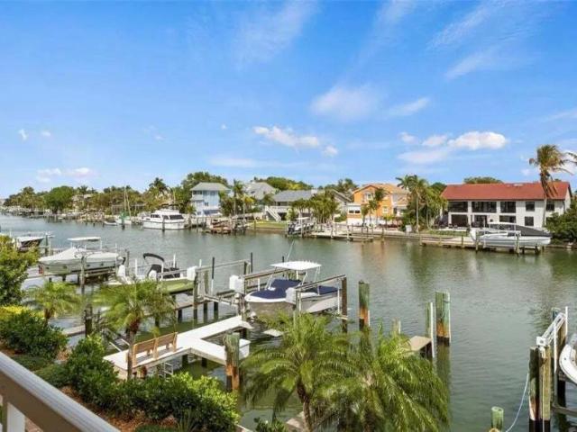 3 bedroom, FL FL 102588263