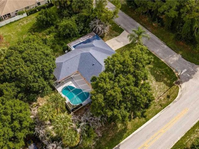 3 bedroom, FL FL 102588826