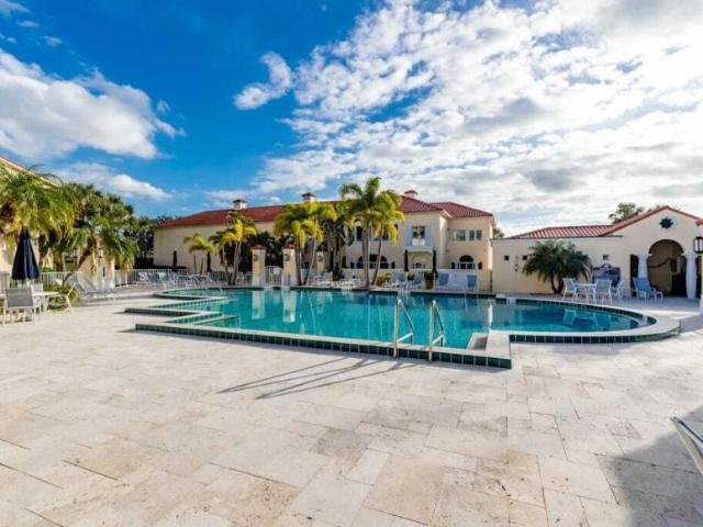 3 bedroom, FL FL 102588856