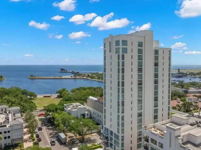 3 bedroom, FL FL 102658876