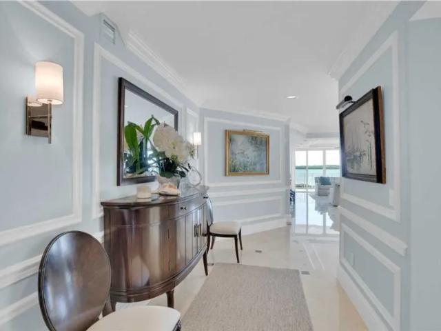3 bedroom, FL FL 102658937
