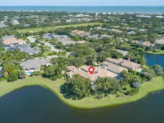 3 bedroom, FL FL 102658974