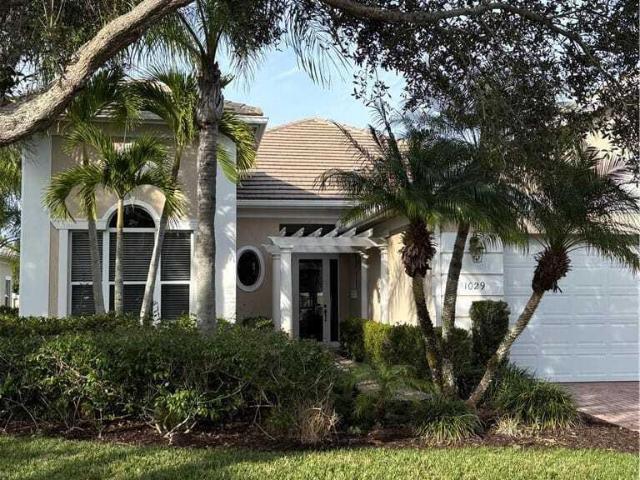 3 bedroom, FL FL 102659575