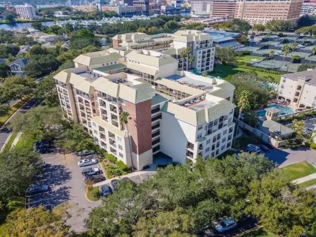 3 bedroom, FL FL 102660404
