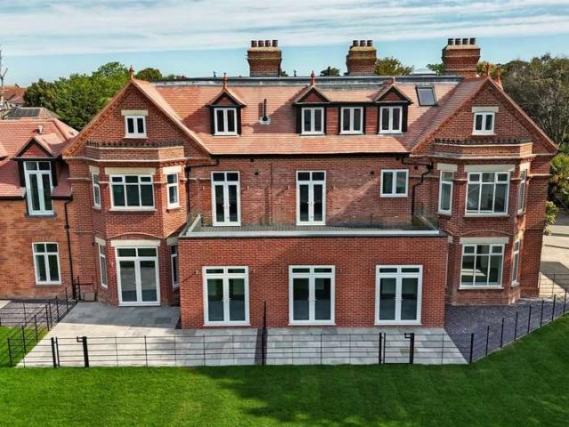 3 Bedroom Flat
