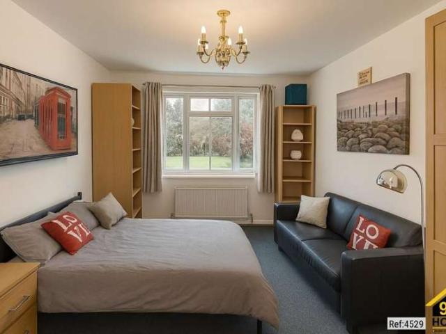3 Bedroom Flat