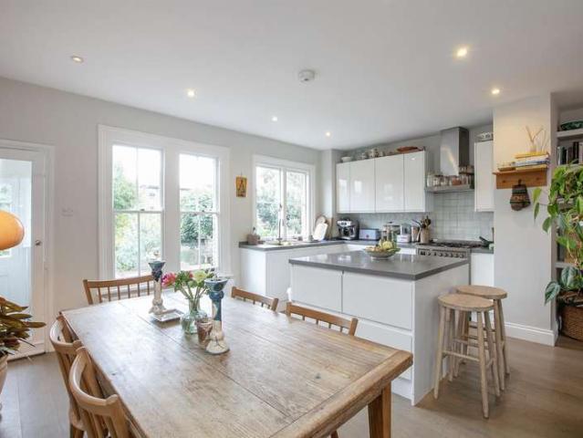3 Bedroom Flat
