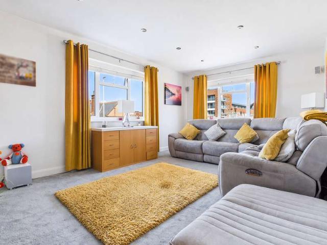 3 Bedroom Flat