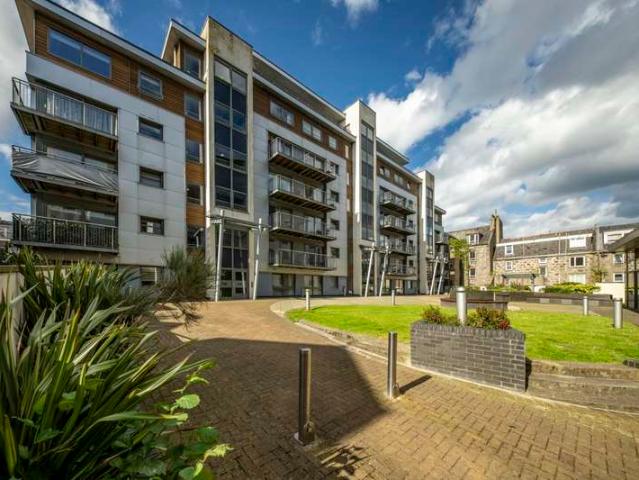 3 Bedroom Flat