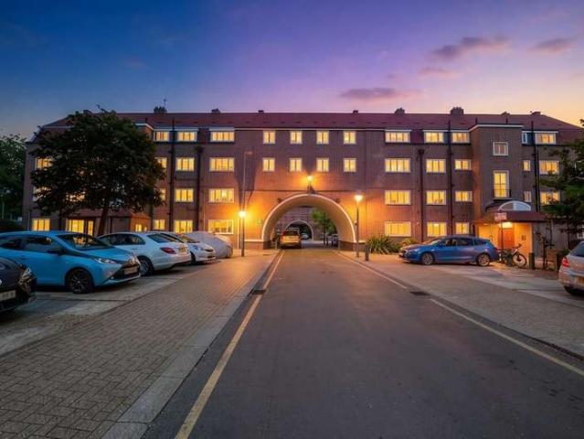 3 Bedroom Flat
