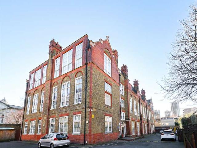 3 Bedroom Flat