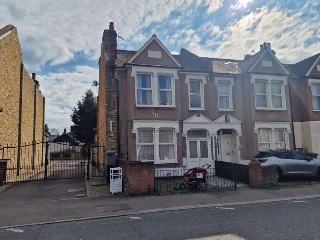 3 Bedroom Flat