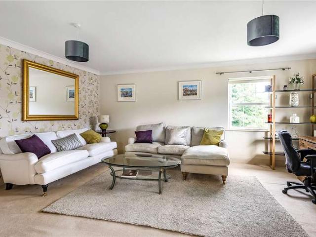 3 Bedroom Flat