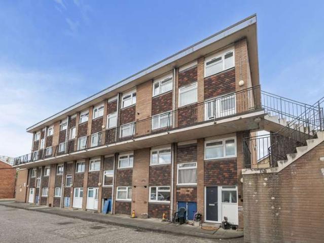 3 Bedroom Flat
