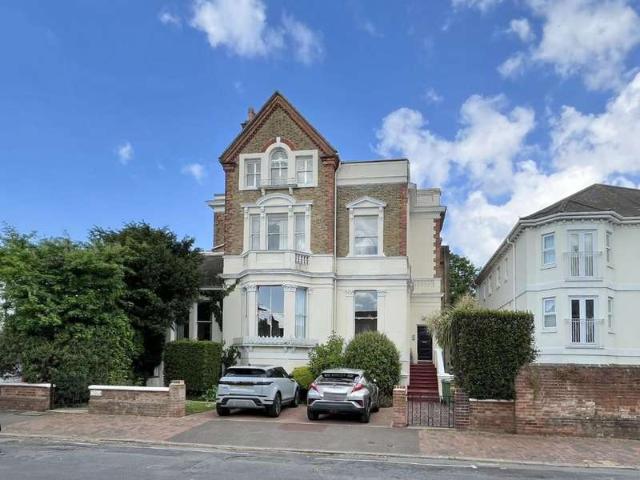 3 Bedroom Flat