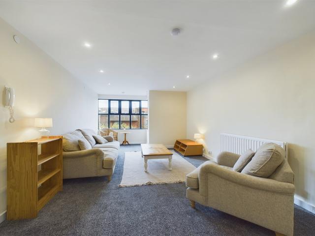 3 Bedroom Flat
