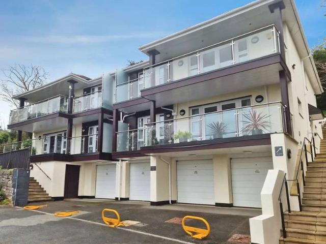 3 Bedroom Flat